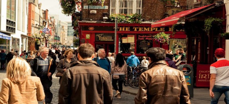 Moving to Ireland: Relocation Guide from UK | Fantastic Services