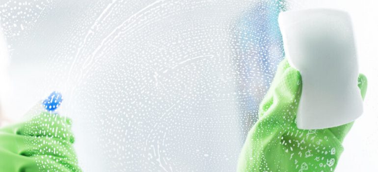 How to Properly Clean a Shower Screen - Tutorial by Fantastic