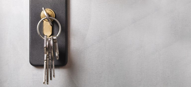 Key Stuck in the Lock? Here's How to Retrieve It - Tips by Fantastic