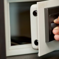 uPVC Door Lock Mechanism Broken? Here’s How to Replace it! - FS UK